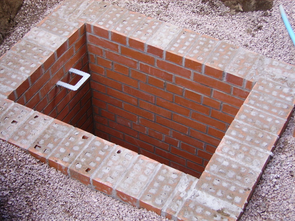 How To Build A Brick Inspection Chamber - Design Talk